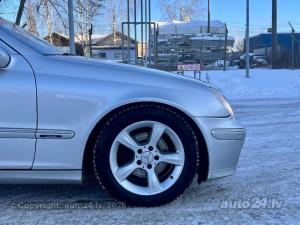Grey Mercedes-Benz C-Class 2004 in Tartu, with an engine capacity of 2.10 L and mileage of 305 thousand km for 2390 €, photo 7 on AUTOMOTO.COM.LV