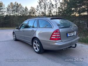 Pelēks Mercedes-Benz C-Class 2004 Tallina, ar dzinēja tilpumu 2.15 L un nobraukumu 282 tūkst. km par 3390 €, foto 5 vietnē AUTOMOTO.COM.LV