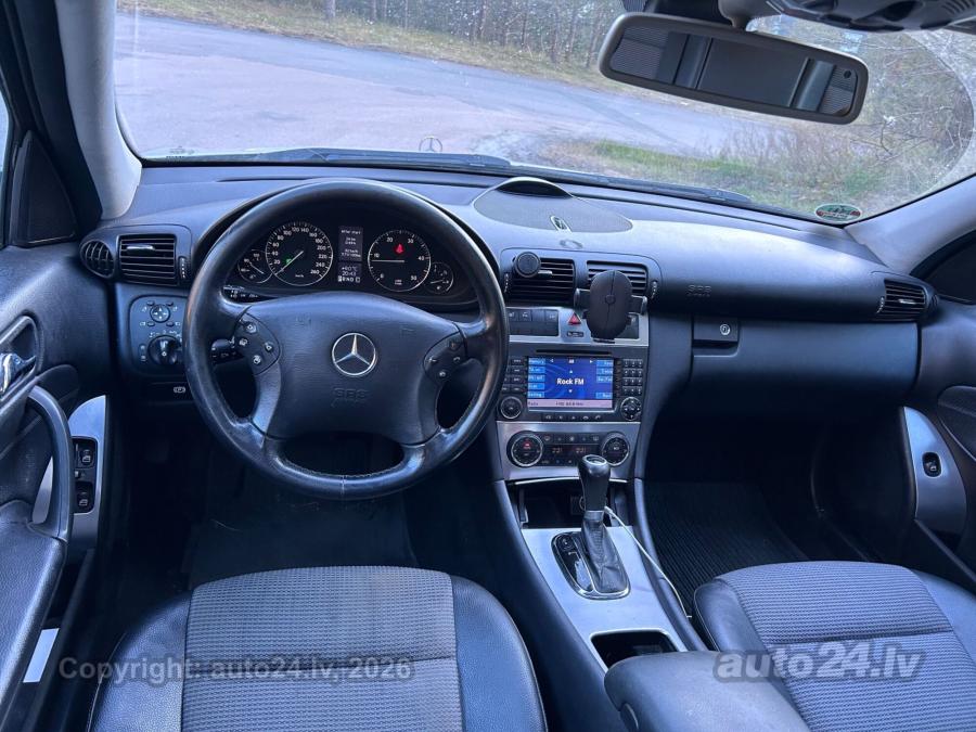 Pelēks Mercedes-Benz C-Class 2004 Tallina, ar dzinēja tilpumu 2.15 L un nobraukumu 282 tūkst. km par 3390 €, foto 6 vietnē AUTOMOTO.COM.LV