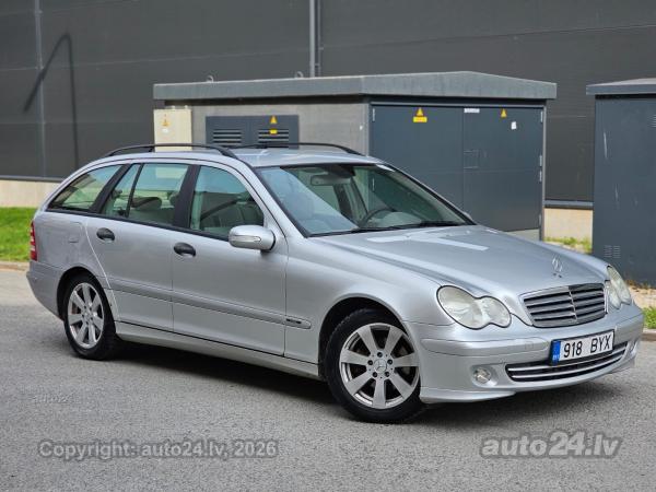 Grey Mercedes-Benz C-Class 2004 in Tallinn, with an engine capacity of 2.10 L and mileage of 255 thousand km for 1998 €, photo 3 on AUTOMOTO.COM.LV