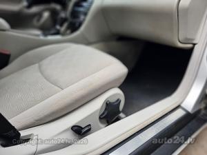 Pelēks Mercedes-Benz C-Class 2004 Tallina, ar dzinēja tilpumu 2.10 L un nobraukumu 255 tūkst. km par 1998 €, foto 13 vietnē AUTOMOTO.COM.LV
