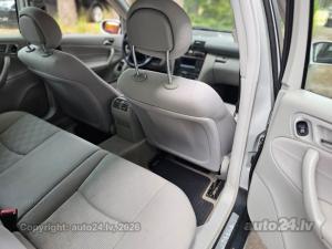 Pelēks Mercedes-Benz C-Class 2004 Tallina, ar dzinēja tilpumu 2.10 L un nobraukumu 255 tūkst. km par 1998 €, foto 15 vietnē AUTOMOTO.COM.LV