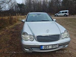 Pelēks Mercedes-Benz C-Class 2005 Tallina, ar dzinēja tilpumu 2.10 L un nobraukumu 283 tūkst. km par 2800 €, foto 3 vietnē AUTOMOTO.COM.LV