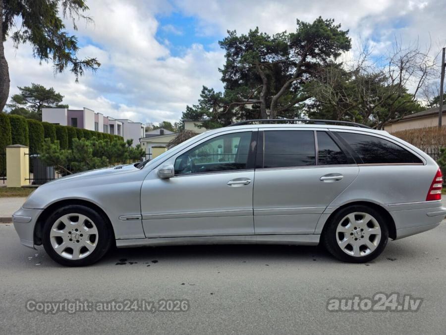 Grey Mercedes-Benz C-Class 2005 in Tallinn, with an engine capacity of 2.10 L and mileage of 356 thousand km for 1690 €, photo 4 on AUTOMOTO.COM.LV