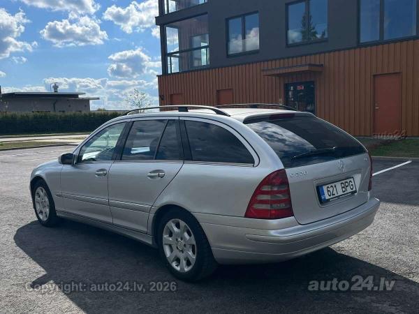 Grey Mercedes-Benz C-Class 2006 in Tartu, with an engine capacity of 2.10 L and mileage of 0 thousand km for 2200 €, photo 7 on AUTOMOTO.COM.LV