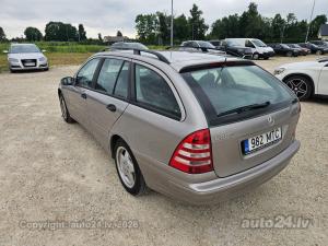 Grey Mercedes-Benz C-Class 2006 in Tartu, with an engine capacity of 2.10 L and mileage of 299 thousand km for 2990 €, photo 5 on AUTOMOTO.COM.LV