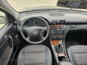 Grey Mercedes-Benz C-Class 2006 in Tartu, with an engine capacity of 2.10 L and mileage of 299 thousand km for 2990 €, photo 10 on AUTOMOTO.COM.LV