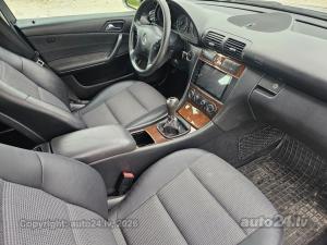 Grey Mercedes-Benz C-Class 2006 in Tartu, with an engine capacity of 2.10 L and mileage of 299 thousand km for 2990 €, photo 14 on AUTOMOTO.COM.LV