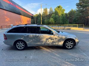 Pelēks Mercedes-Benz C-Class 2006 Tallina, ar dzinēja tilpumu 2.10 L un nobraukumu 267 tūkst. km par 3999 €, foto 6 vietnē AUTOMOTO.COM.LV