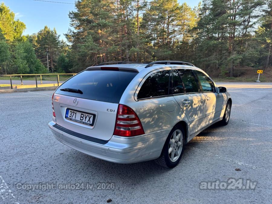 Pelēks Mercedes-Benz C-Class 2006 Tallina, ar dzinēja tilpumu 2.10 L un nobraukumu 267 tūkst. km par 3999 €, foto 7 vietnē AUTOMOTO.COM.LV