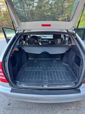 Pelēks Mercedes-Benz C-Class 2006 Tallina, ar dzinēja tilpumu 2.10 L un nobraukumu 267 tūkst. km par 3999 €, foto 20 vietnē AUTOMOTO.COM.LV