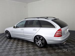 Pelēks Mercedes-Benz C-Class 2006 Tallina, ar dzinēja tilpumu 3.00 L un nobraukumu 364 tūkst. km par 2199 €, foto 5 vietnē AUTOMOTO.COM.LV