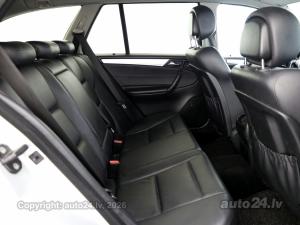 Pelēks Mercedes-Benz C-Class 2006 Tallina, ar dzinēja tilpumu 3.00 L un nobraukumu 364 tūkst. km par 2199 €, foto 8 vietnē AUTOMOTO.COM.LV