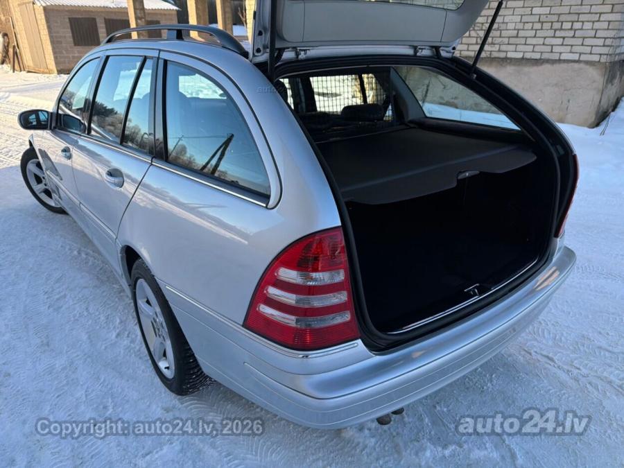 Grey Mercedes-Benz C-Class 2007 in Viljandi, with an engine capacity of 2.10 L and mileage of 305 thousand km for 4290 €, photo 25 on AUTOMOTO.COM.LV