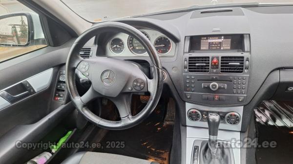 Grey Mercedes-Benz C-Class 2008 in Johvi, with an engine capacity of 2.10 L and mileage of 254 thousand km for 2999 €, photo 11 on AUTOMOTO.COM.LV