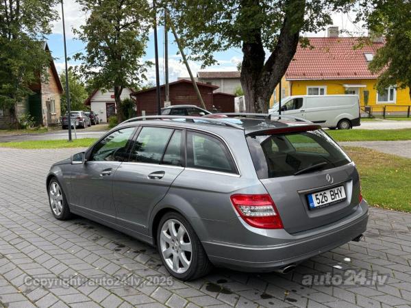 Pelēks Mercedes-Benz C-Class 2008 Rapla, ar dzinēja tilpumu 3.00 L un nobraukumu 0 tūkst. km par 4000 €, foto 3 vietnē AUTOMOTO.COM.LV