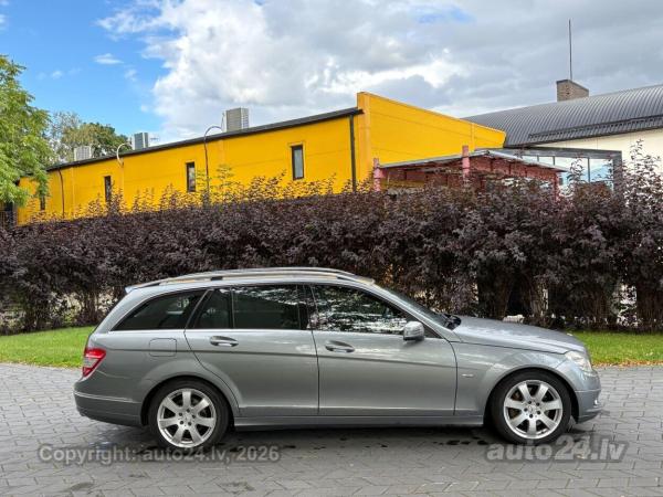 Pelēks Mercedes-Benz C-Class 2008 Rapla, ar dzinēja tilpumu 3.00 L un nobraukumu 0 tūkst. km par 4000 €, foto 5 vietnē AUTOMOTO.COM.LV