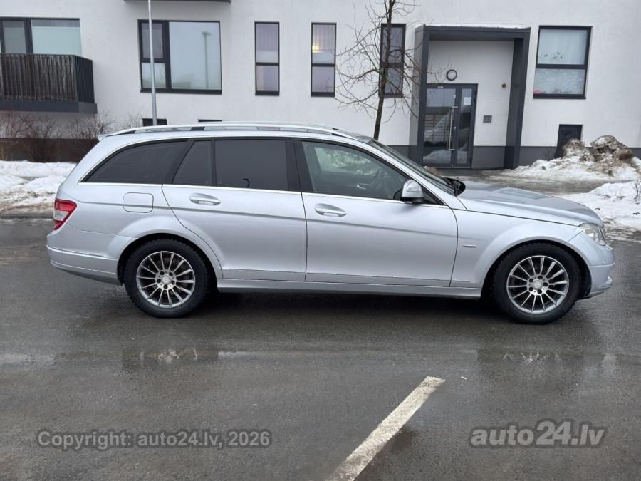 Grey Mercedes-Benz C-Class 2008 in Tallinn, with an engine capacity of 2.10 L and mileage of 336 thousand km for 2990 €, photo 3 on AUTOMOTO.COM.LV