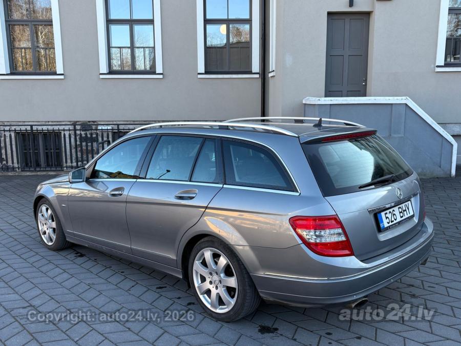 Grey Mercedes-Benz C-Class 2008 in Rapla, with an engine capacity of 3.00 L and mileage of 410 thousand km for 4000 €, photo 4 on AUTOMOTO.COM.LV