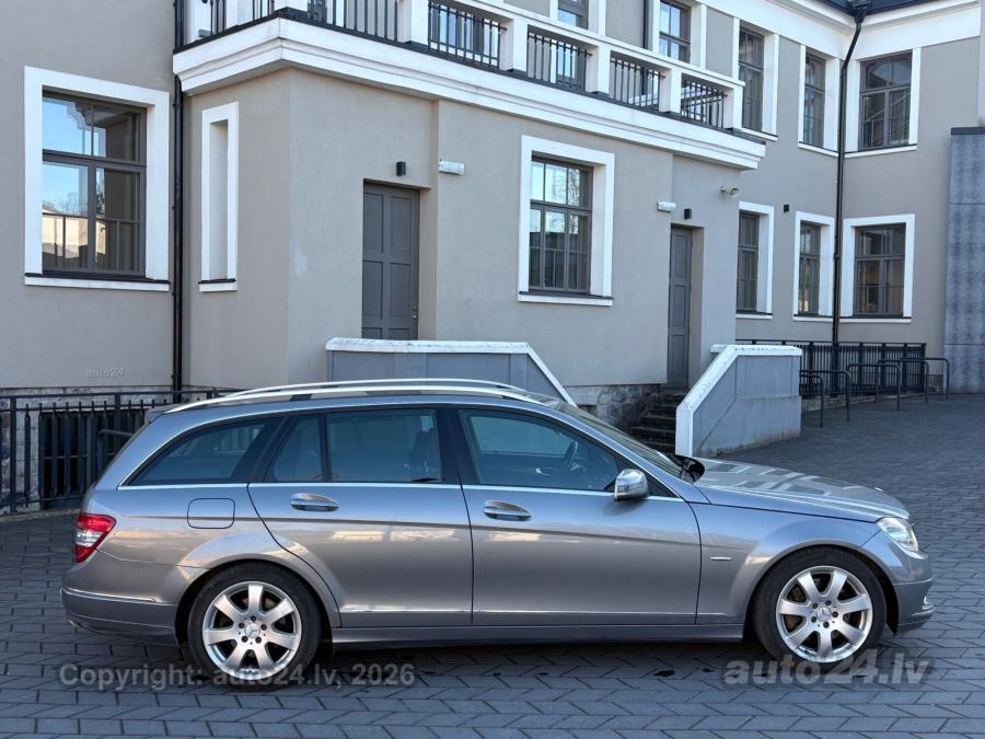 Grey Mercedes-Benz C-Class 2008 in Rapla, with an engine capacity of 3.00 L and mileage of 410 thousand km for 4000 €, photo 6 on AUTOMOTO.COM.LV