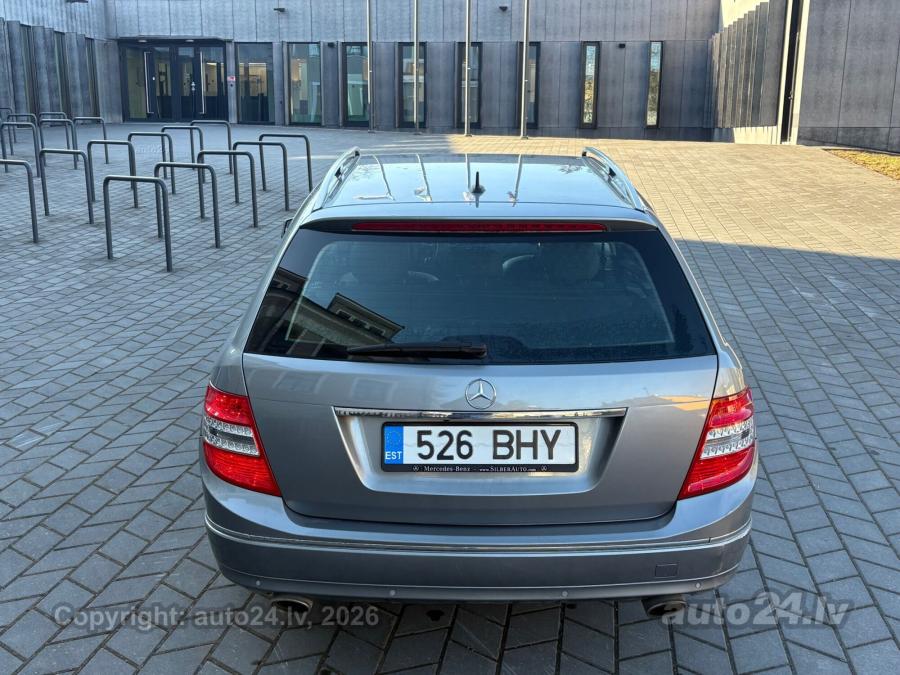 Grey Mercedes-Benz C-Class 2008 in Rapla, with an engine capacity of 3.00 L and mileage of 410 thousand km for 4000 €, photo 9 on AUTOMOTO.COM.LV