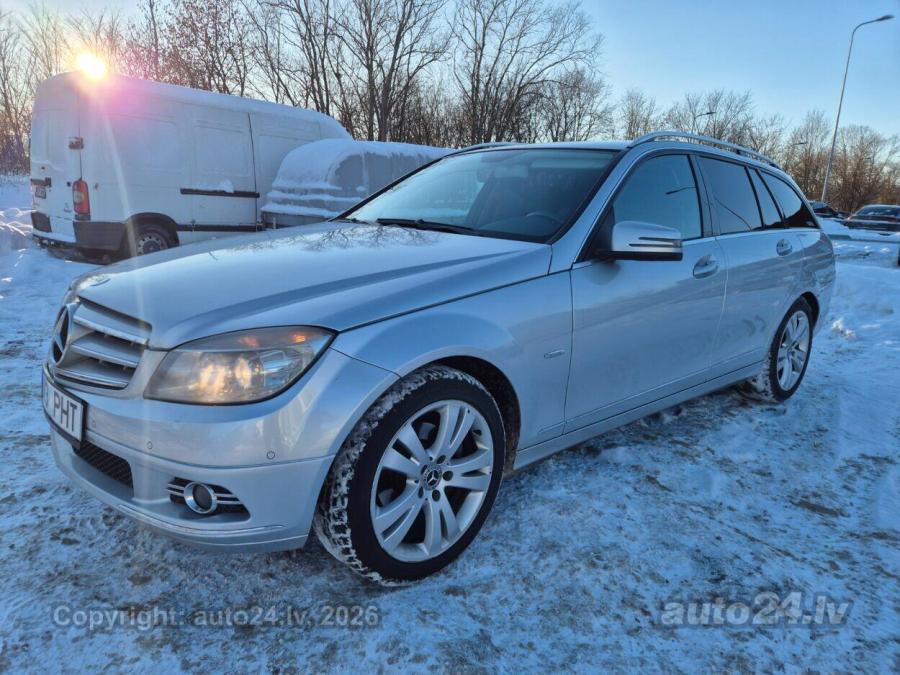 Pelēks Mercedes-Benz C-Class 2009 Tallina, ar dzinēja tilpumu 2.10 L un nobraukumu 375 tūkst. km par 3900 €, foto 3 vietnē AUTOMOTO.COM.LV