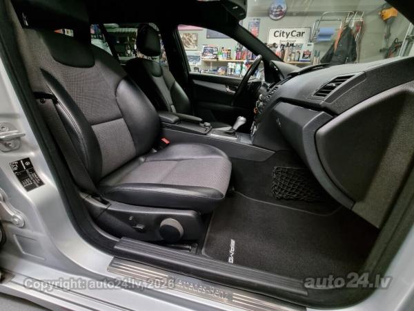 Pelēks Mercedes-Benz C-Class 2010 Tallina, ar dzinēja tilpumu 2.20 L un nobraukumu 212 tūkst. km par 11500 €, foto 6 vietnē AUTOMOTO.COM.LV