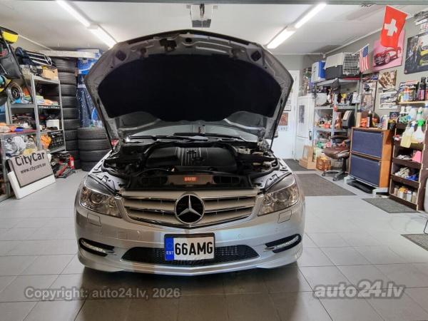 Pelēks Mercedes-Benz C-Class 2010 Tallina, ar dzinēja tilpumu 2.20 L un nobraukumu 212 tūkst. km par 11500 €, foto 10 vietnē AUTOMOTO.COM.LV