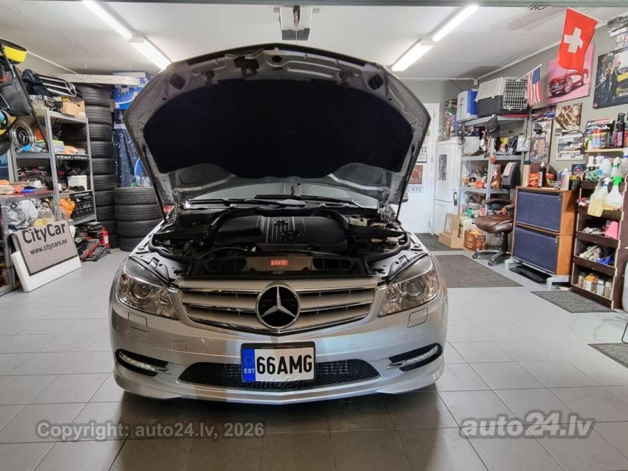 Pelēks Mercedes-Benz C-Class 2010 Tallina, ar dzinēja tilpumu 2.20 L un nobraukumu 212 tūkst. km par 11500 €, foto 10 vietnē AUTOMOTO.COM.LV