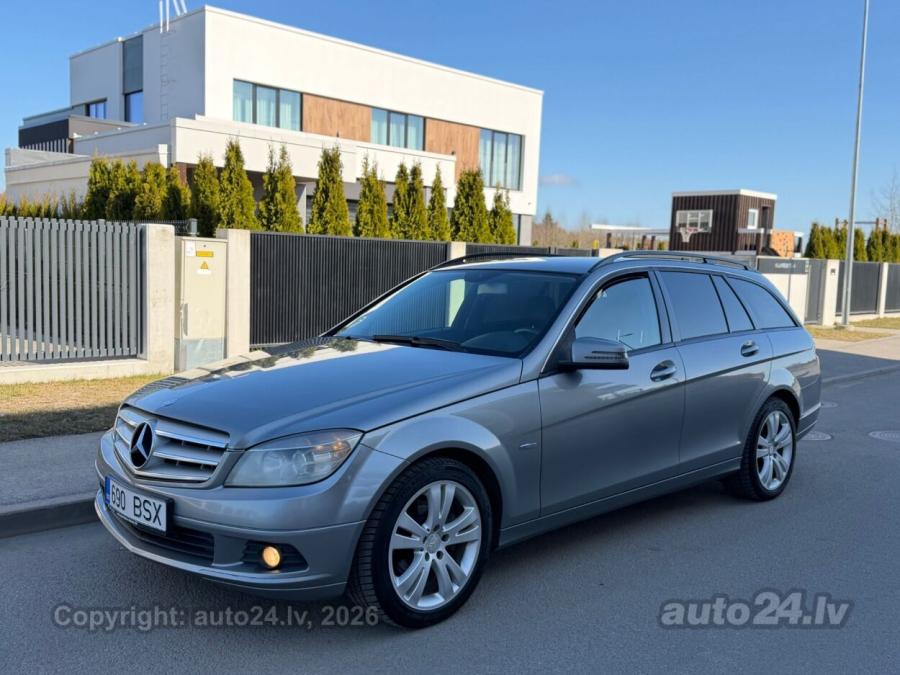 Pelēks Mercedes-Benz C-Class 2010 Tallina, ar dzinēja tilpumu 2.10 L un nobraukumu 400 tūkst. km par 2800 €, foto 1 vietnē AUTOMOTO.COM.LV