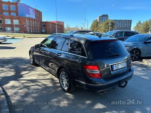 Pelēks Mercedes-Benz C-Class 2010 Tallina, ar dzinēja tilpumu 2.10 L un nobraukumu 286 tūkst. km par 5950 €, foto 5 vietnē AUTOMOTO.COM.LV