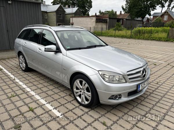 Grey Mercedes-Benz C-Class 2010 in Tartu, with an engine capacity of 2.10 L and mileage of 232 thousand km for 5590 €, photo 6 on AUTOMOTO.COM.LV