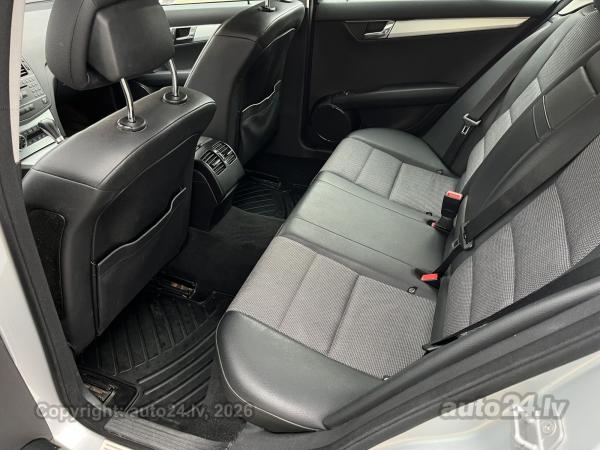 Grey Mercedes-Benz C-Class 2010 in Tartu, with an engine capacity of 2.10 L and mileage of 232 thousand km for 5590 €, photo 9 on AUTOMOTO.COM.LV