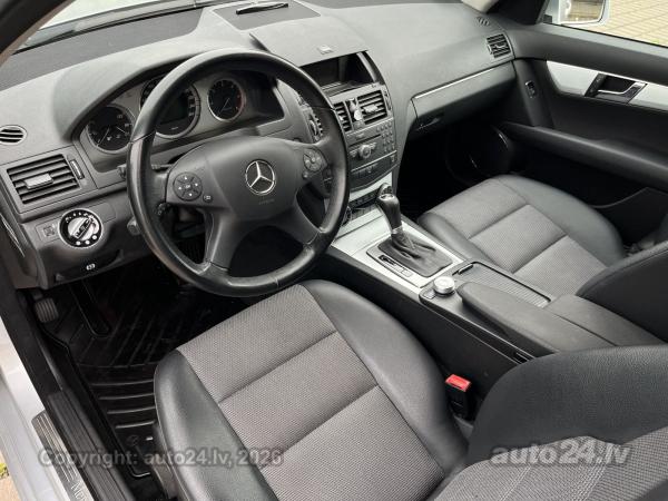 Grey Mercedes-Benz C-Class 2010 in Tartu, with an engine capacity of 2.10 L and mileage of 232 thousand km for 5590 €, photo 10 on AUTOMOTO.COM.LV