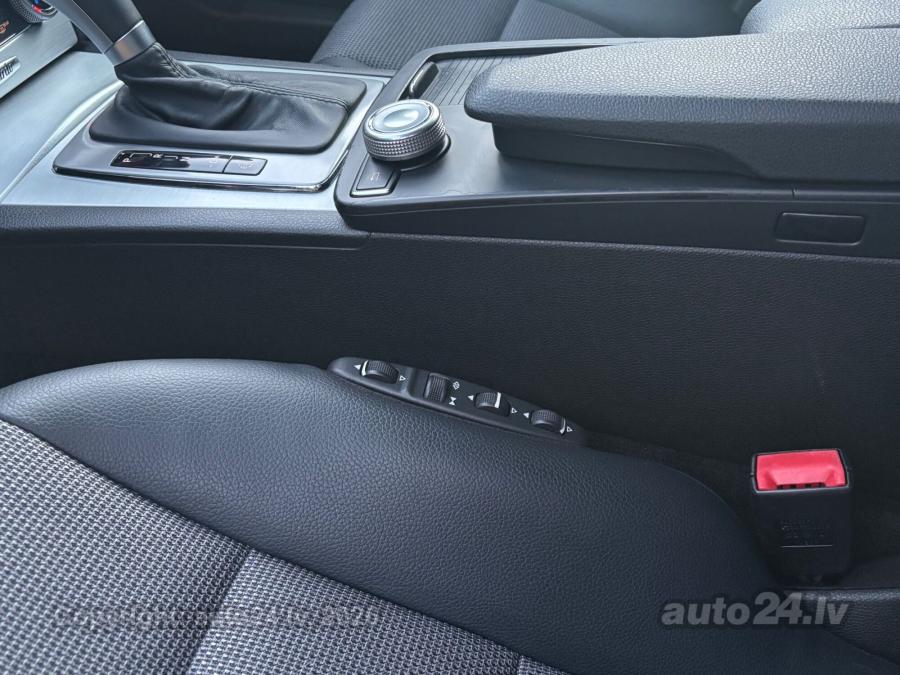 Pelēks Mercedes-Benz C-Class 2010 Tallina, ar dzinēja tilpumu 2.10 L un nobraukumu 260 tūkst. km par 5990 €, foto 21 vietnē AUTOMOTO.COM.LV