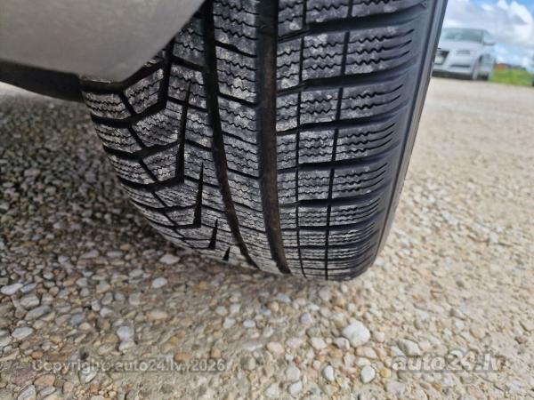 Pelēks Mercedes-Benz C-Class 2010 Tartu, ar dzinēja tilpumu 2.20 L un nobraukumu 326 tūkst. km par 5990 €, foto 6 vietnē AUTOMOTO.COM.LV