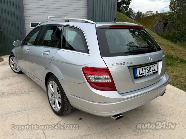 Pelēks Mercedes-Benz C-Class 2010 Viljandi, ar dzinēja tilpumu 3.00 L un nobraukumu 344 tūkst. km par 6790 €, foto 3 vietnē AUTOMOTO.COM.LV