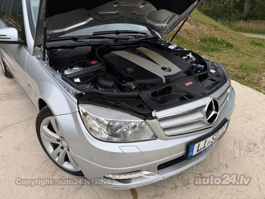 Pelēks Mercedes-Benz C-Class 2010 Viljandi, ar dzinēja tilpumu 3.00 L un nobraukumu 344 tūkst. km par 6790 €, foto 26 vietnē AUTOMOTO.COM.LV