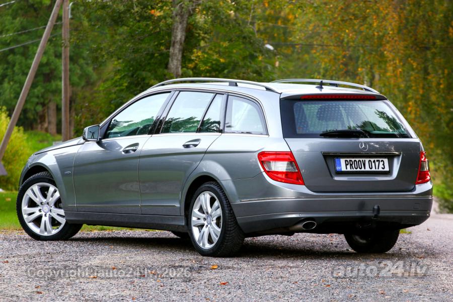 Grey Mercedes-Benz C-Class 2010 in Viljandi, with an engine capacity of 2.10 L and mileage of 229 thousand km for 6390 €, photo 4 on AUTOMOTO.COM.LV