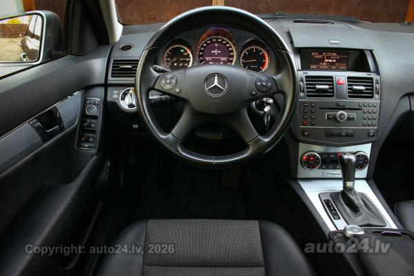 Grey Mercedes-Benz C-Class 2010 in Viljandi, with an engine capacity of 2.10 L and mileage of 229 thousand km for 6390 €, photo 7 on AUTOMOTO.COM.LV