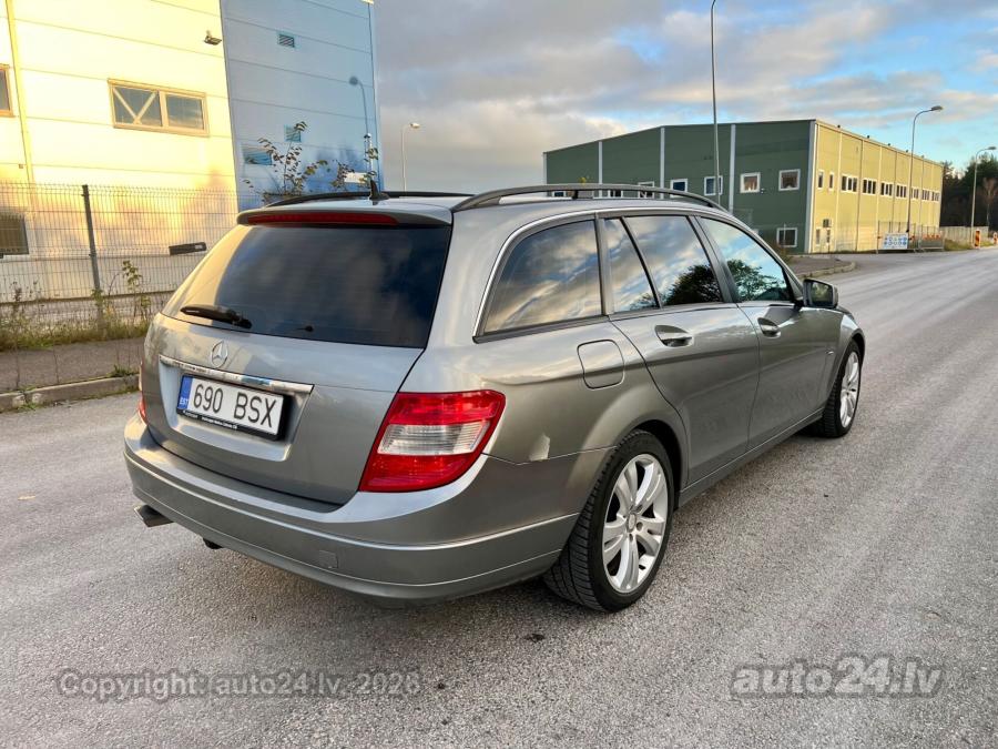 Pelēks Mercedes-Benz C-Class 2010 Tallina, ar dzinēja tilpumu 2.10 L un nobraukumu 418 tūkst. km par 2750 €, foto 5 vietnē AUTOMOTO.COM.LV