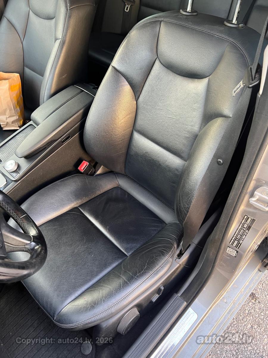 Pelēks Mercedes-Benz C-Class 2010 Tallina, ar dzinēja tilpumu 2.10 L un nobraukumu 418 tūkst. km par 2750 €, foto 8 vietnē AUTOMOTO.COM.LV