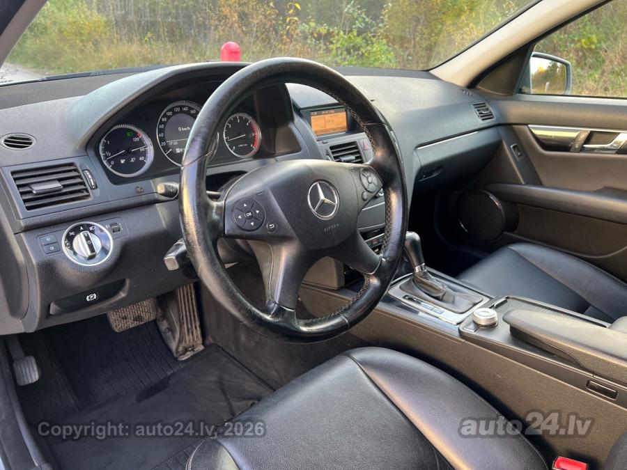 Pelēks Mercedes-Benz C-Class 2010 Tallina, ar dzinēja tilpumu 2.10 L un nobraukumu 418 tūkst. km par 2750 €, foto 10 vietnē AUTOMOTO.COM.LV