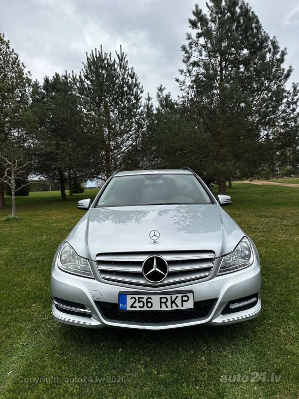 Pelēks Mercedes-Benz C-Class 2011 Tallina, ar dzinēja tilpumu 2.10 L un nobraukumu 489 tūkst. km par 4800 €, foto 1 vietnē AUTOMOTO.COM.LV