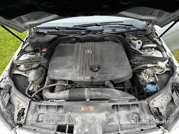 Pelēks Mercedes-Benz C-Class 2011 Tallina, ar dzinēja tilpumu 2.10 L un nobraukumu 489 tūkst. km par 4800 €, foto 8 vietnē AUTOMOTO.COM.LV
