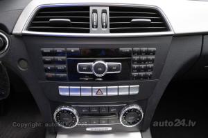 Pelēks Mercedes-Benz C-Class 2011 Viljandi, ar dzinēja tilpumu 2.10 L un nobraukumu 278 tūkst. km par 7400 €, foto 17 vietnē AUTOMOTO.COM.LV