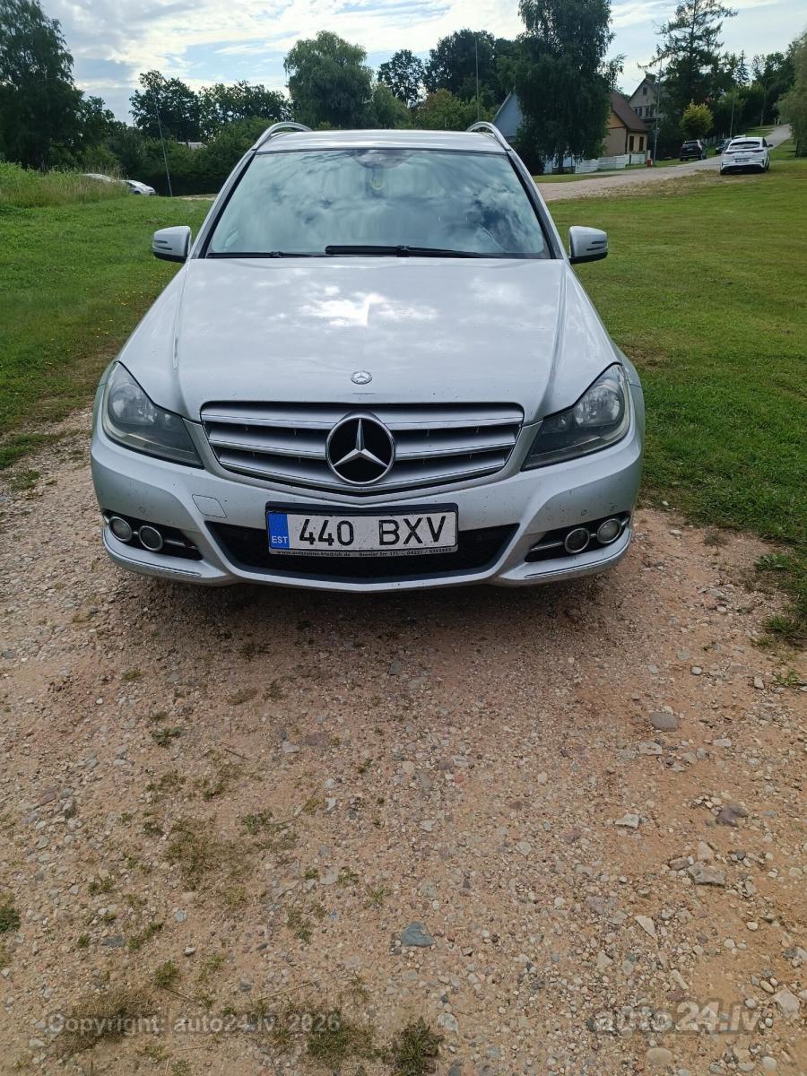 Grey Mercedes-Benz C-Class 2011 in Tallinn, with an engine capacity of 2.10 L and mileage of 326 thousand km for 4100 €, photo 3 on AUTOMOTO.COM.LV