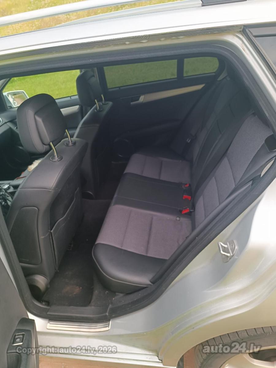 Grey Mercedes-Benz C-Class 2011 in Tallinn, with an engine capacity of 2.10 L and mileage of 326 thousand km for 4100 €, photo 8 on AUTOMOTO.COM.LV