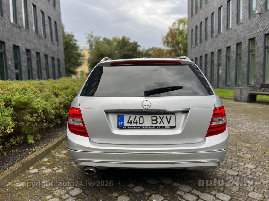 Pelēks Mercedes-Benz C-Class 2011 Tallina, ar dzinēja tilpumu 2.10 L un nobraukumu 326 tūkst. km par 4990 €, foto 6 vietnē AUTOMOTO.COM.LV