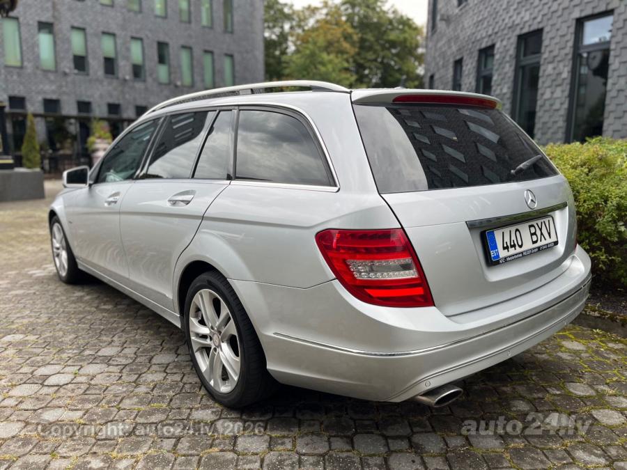 Pelēks Mercedes-Benz C-Class 2011 Tallina, ar dzinēja tilpumu 2.10 L un nobraukumu 326 tūkst. km par 4990 €, foto 7 vietnē AUTOMOTO.COM.LV